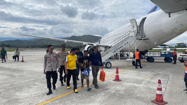 Tiga Tersangka Pembunuhan Sopir di Wamena Diserahkan ke Kejari ...