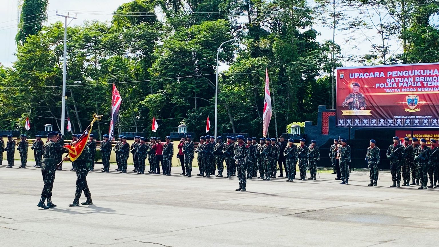Kapolda Alfred Papare Kukuhkan “Satya Ingga Mumaiga” Lambang Satuan ...