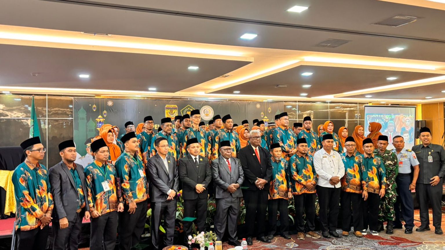 Bupati John Rettob Ajak Forum Mubaligh, Imam dan Guru Ngaji Perkuat ...